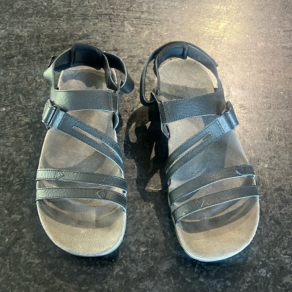 Merrell | Shoes | Ladies Merrell Sandals | Poshmark